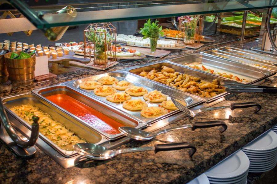 Hoteles con buffet libre y menús temáticos | Hoteles Servigroup