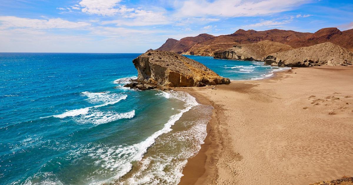 Cabo de Gata: las 5 mejores playas y calas ☀️ Guía 2025